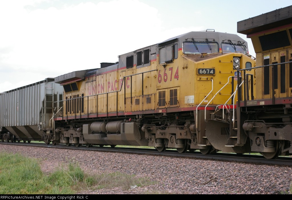 UP 6674 Is #3 In A SB Unit Grain Train.